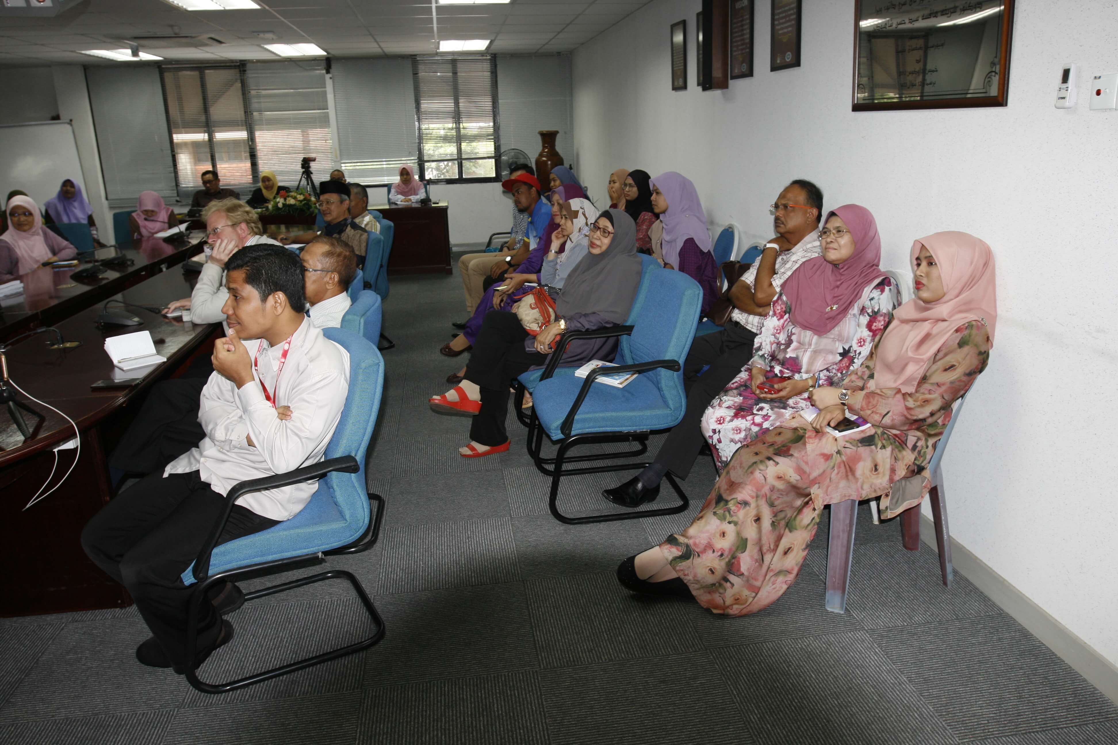 Siri Wacana ATMA: Warisan Teromba dalam Adat Perpatih: Generasi Lama ...