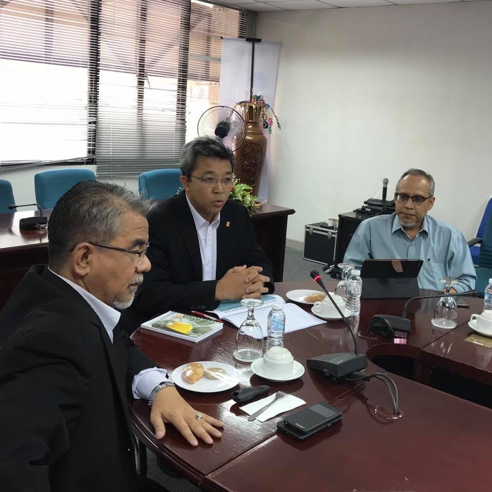 Kunjungan Naib Canselor UKM, YBhg. Prof. Ir. Dr. Mohd Hamdi Abd Shukor ...