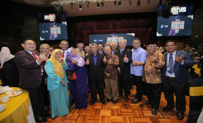 UKM Hargai Jasa dan Sumbangan Para Pesara - Berita UKM