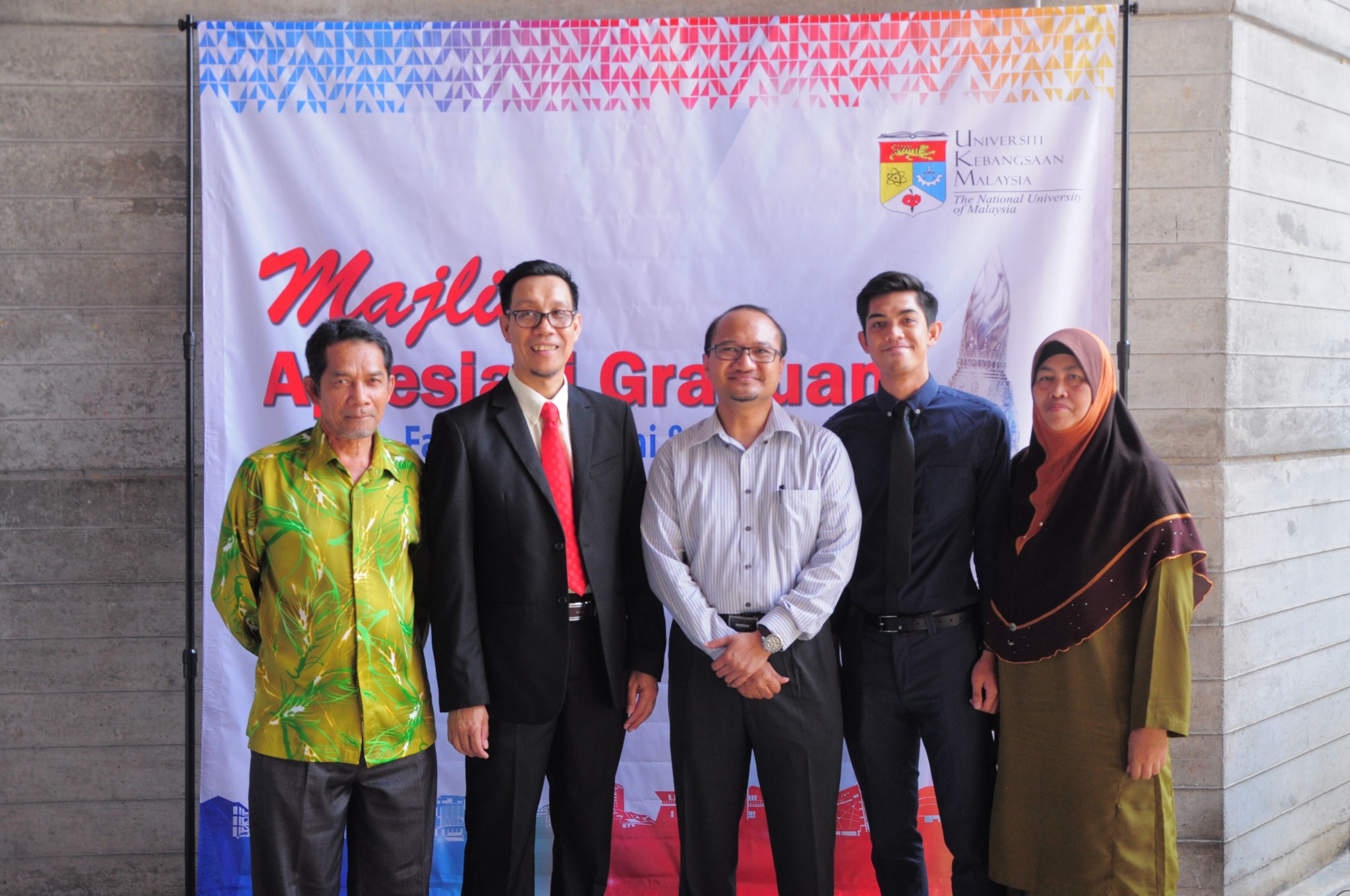 Graduation Ceremony | Fakulti Ekonomi & Pengurusan