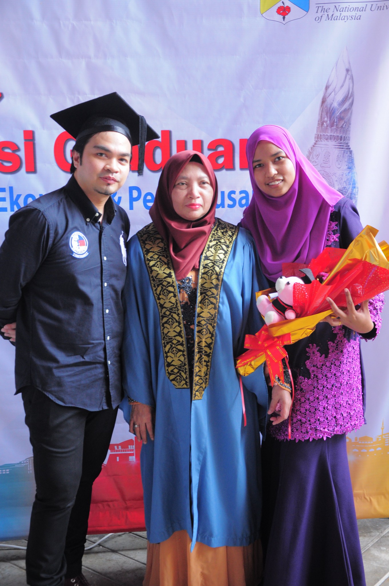 Graduation Ceremony | Fakulti Ekonomi & Pengurusan