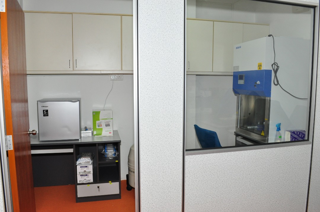 Makmal Kultur Sel | Institut Biologi Sistem