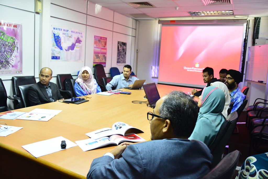 Lawatan Naib Canselor UKM Prof. Ir. Dr. Mohd Hamdi Abd Shukor ke ...