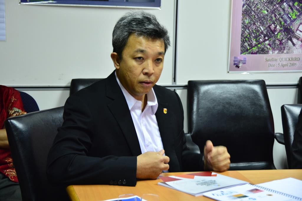 Lawatan Naib Canselor UKM Prof. Ir. Dr. Mohd Hamdi Abd Shukor ke ...