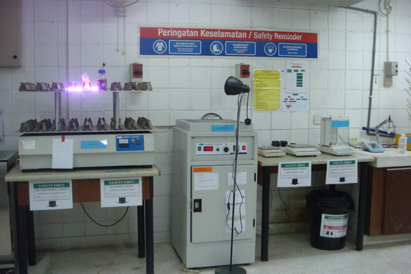 Makmal PengajaranTeaching Laboratory - Department of Chemical and ...
