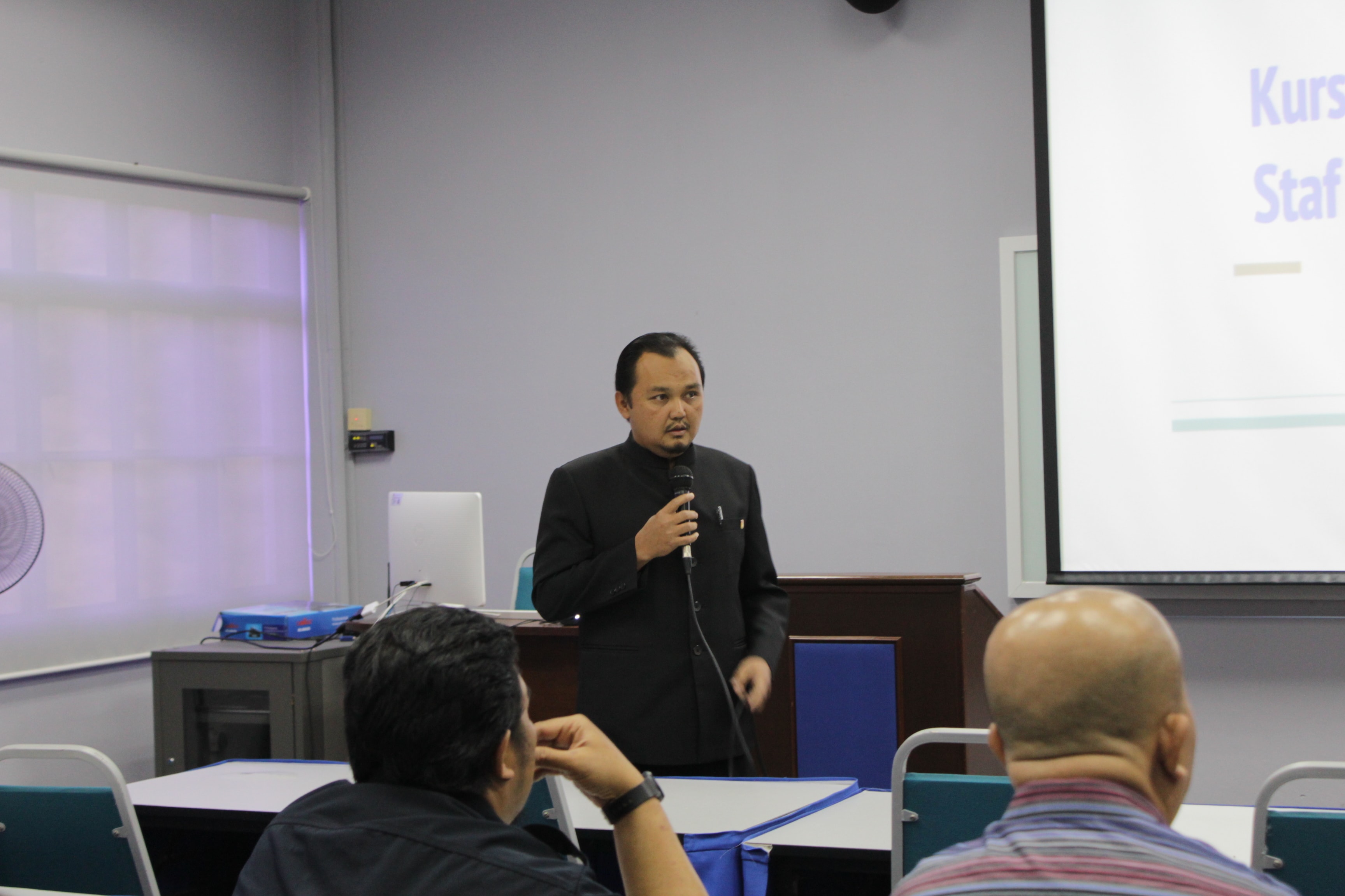 KURSUS PEMANTAPAN ORGANISASI KAKITANGAN PRASARANA-UKM (GRED 19-28 ...