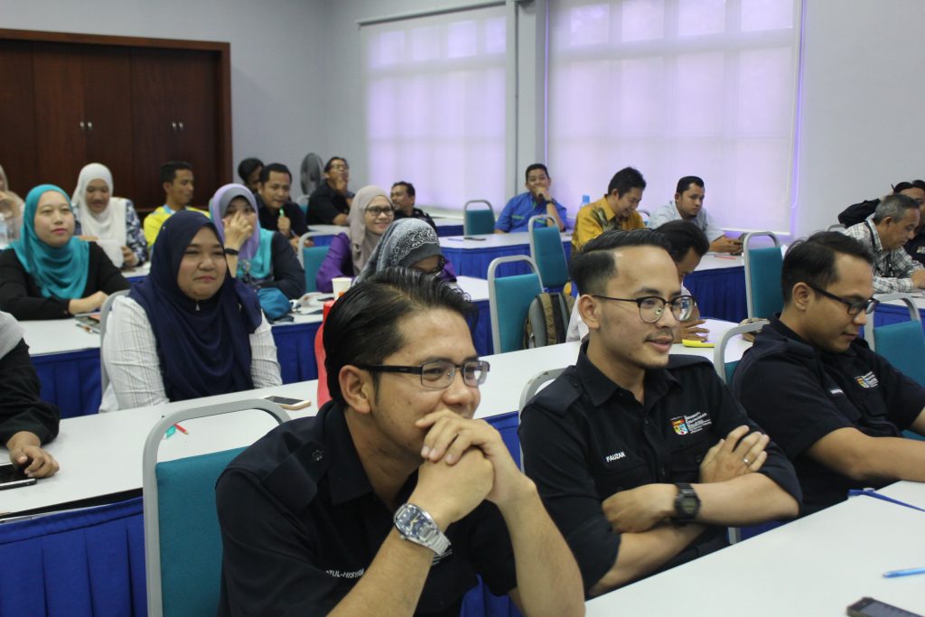 KURSUS PEMANTAPAN ORGANISASI PRASARANA-UKM (Gred 29-40) - Jabatan ...