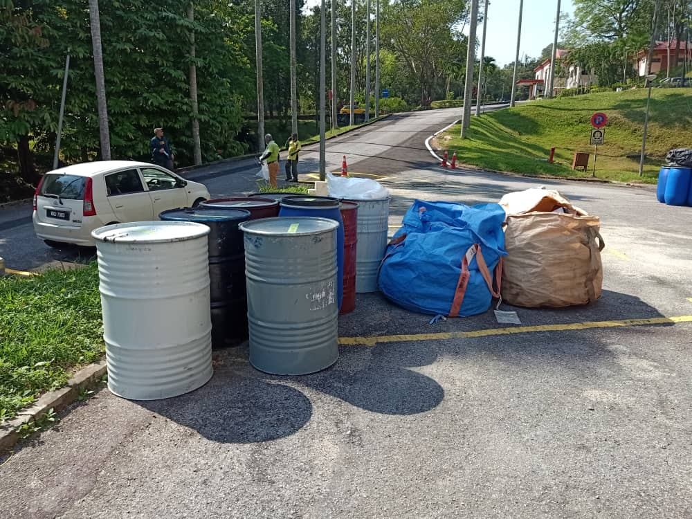 Pelupusan Sisa Kimia 2021 – Jawatankuasa Keselamatan & Kesihatan ...