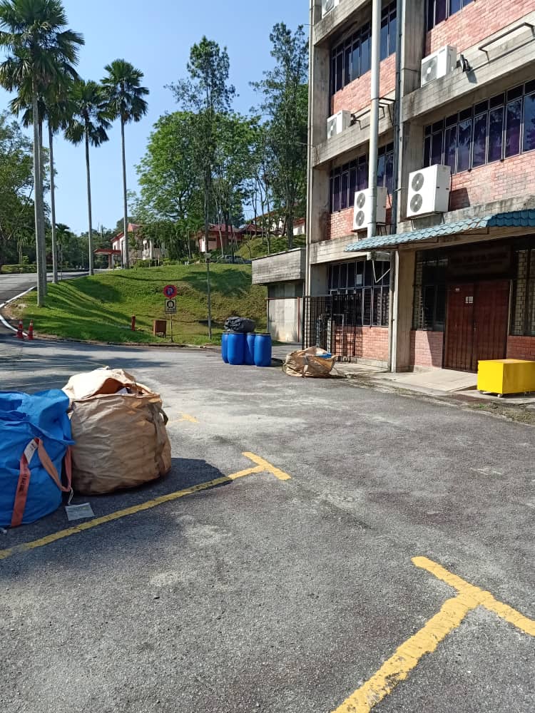 Pelupusan Sisa Kimia 2021 – Jawatankuasa Keselamatan & Kesihatan ...