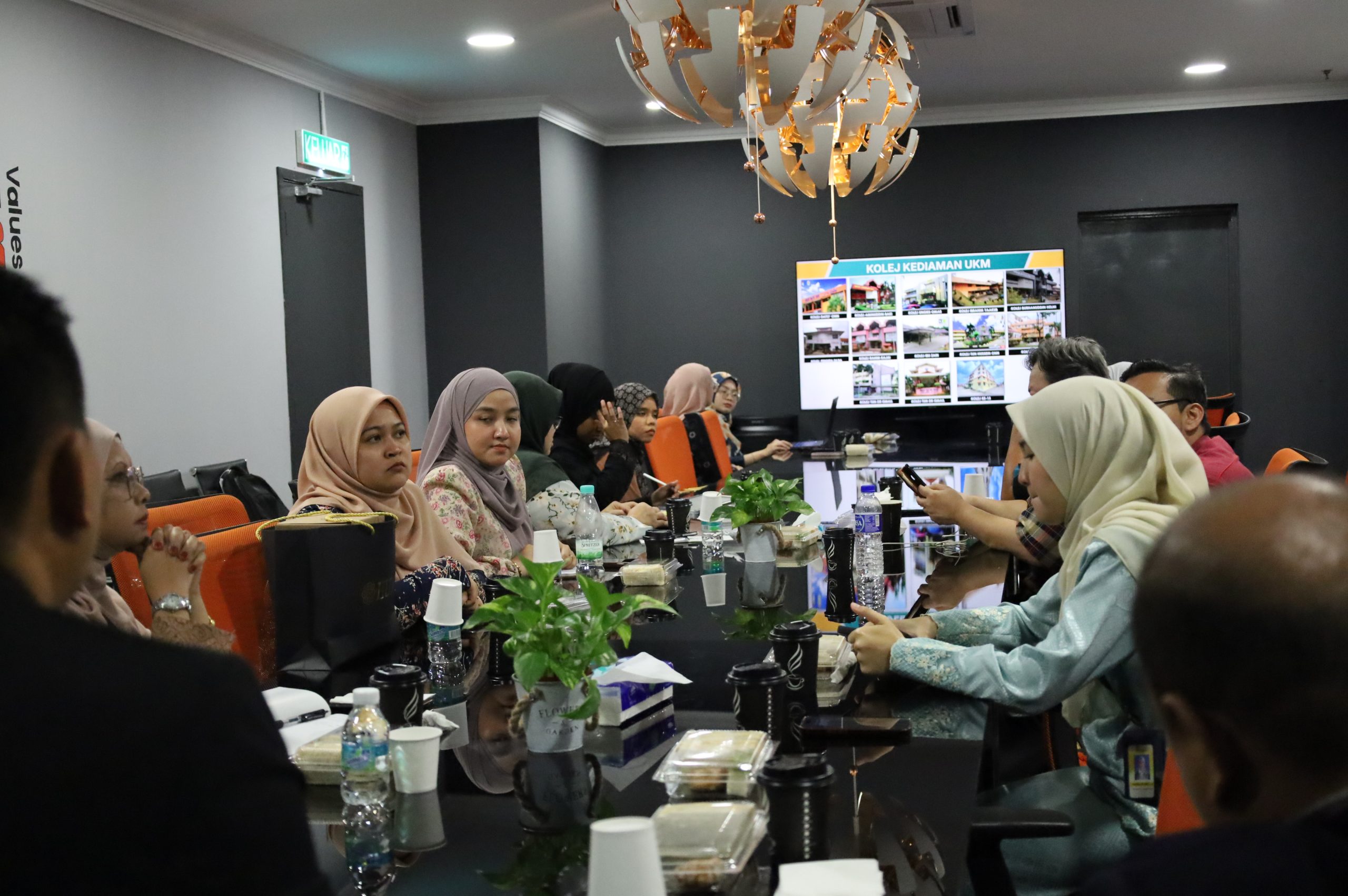 Lawatan Penanda Aras Dari Universiti Islam Antarabangsa (UIA) Ke Pusat ...