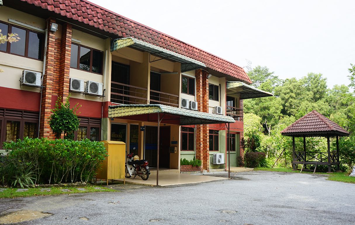 Ungku Omar - Universiti Kebangsaan Malaysia - The National University ...