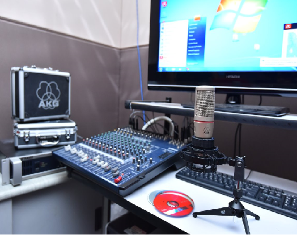 Phonetic Lab | Pusat Kajian Bahasa, Kesusasteraan dan Kebudayaan Melayu