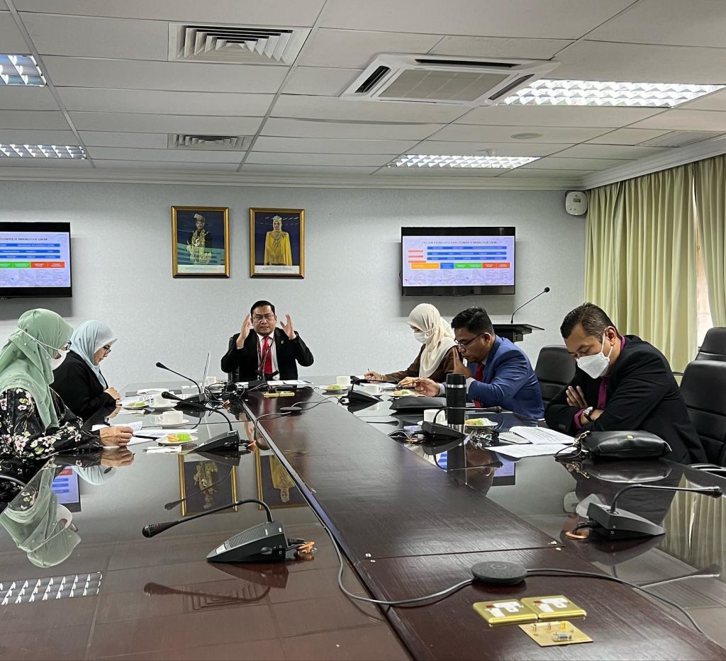 Sesi Libat Urus Pembangunan Kompetensi UKM bersama Pentadbir Aras 4 ...