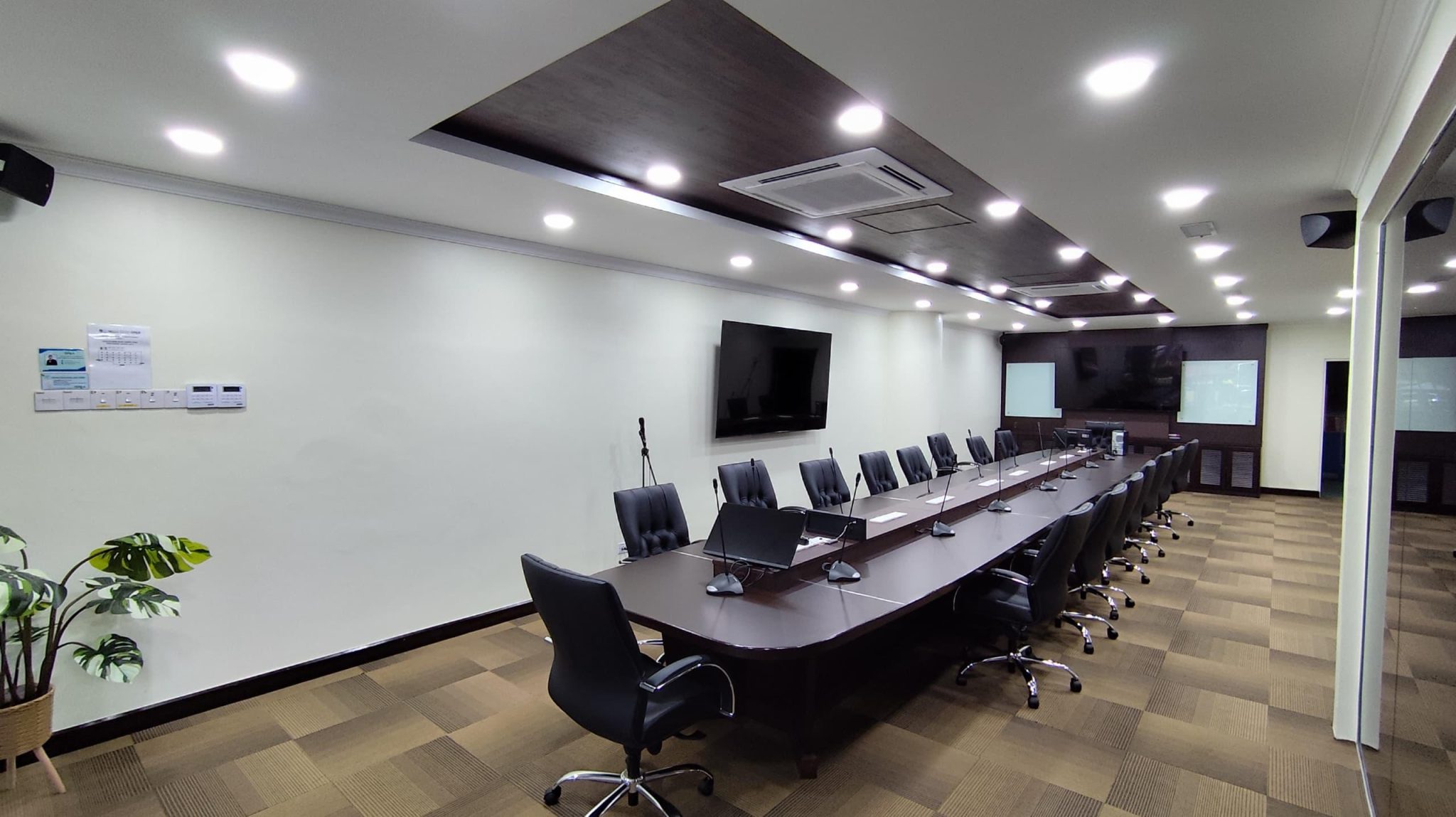 Bilik Mesyuarat, Bilik VIP dan Pantri - PUSAT ISLAM