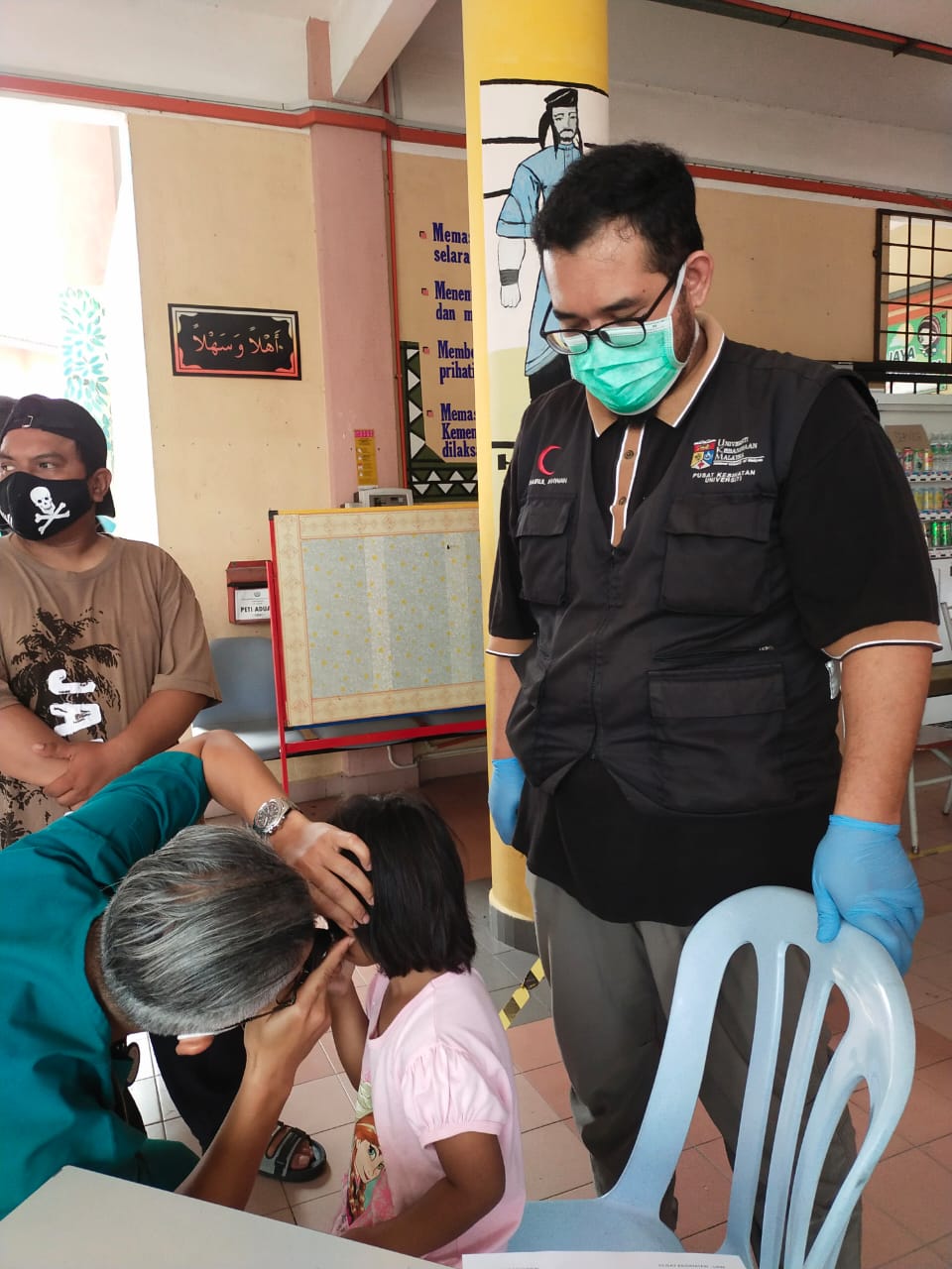 MISI BANTUAN BANJIR PUSAT KESIHATAN UKM KE PPS SEPANG PADA 22 DIS 2021 ...