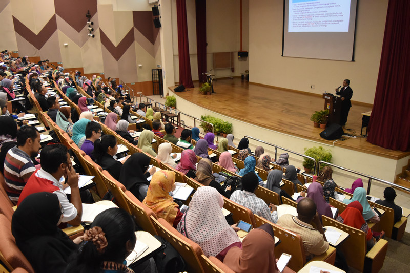 The UKM Graduate Centre Public Lecture Series 14/2017: Good and Bad ...