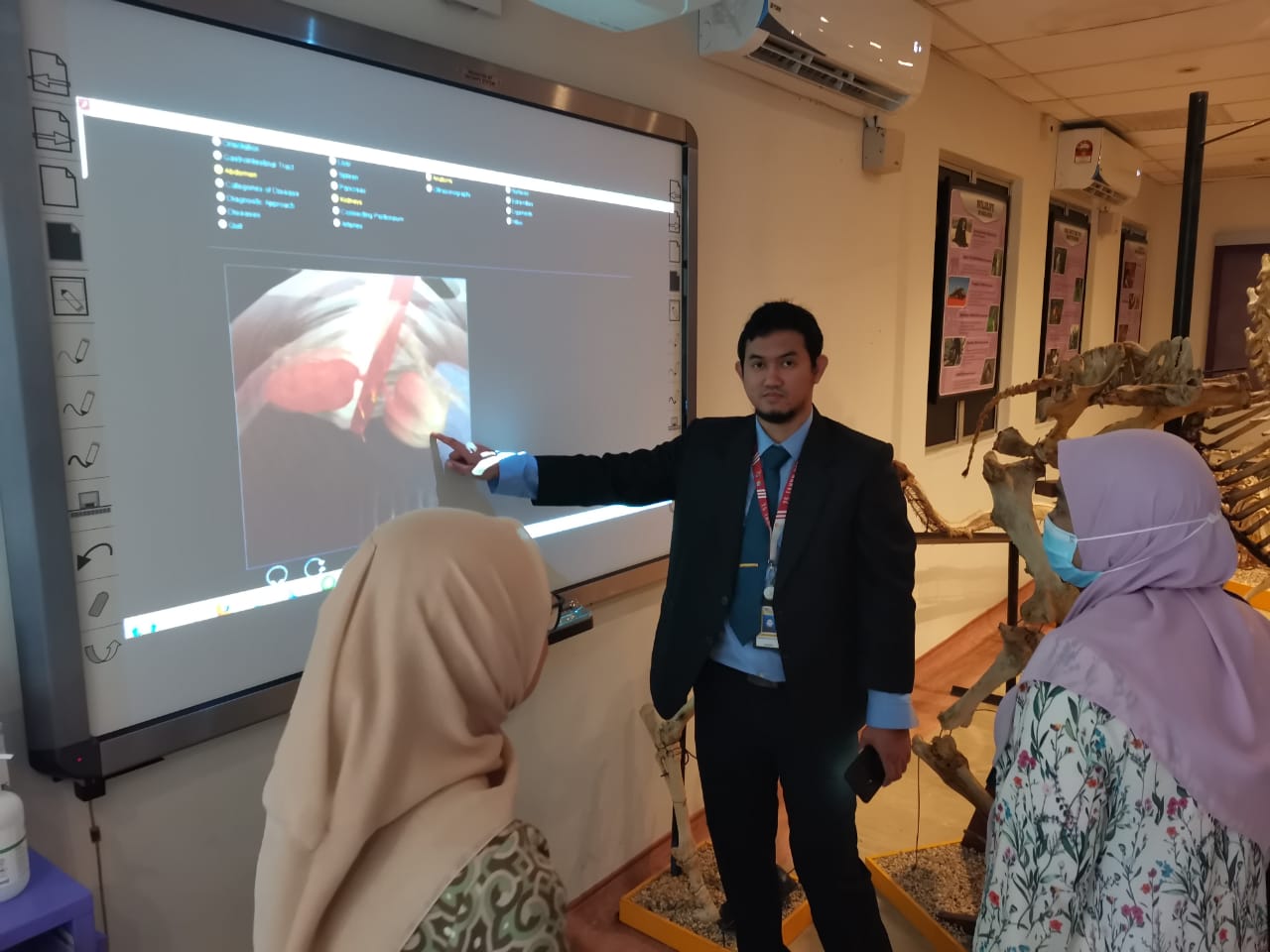 UPM Anatomy (Veterinar) Museum Tour - Sekretariat Pengajian Prasiswazah