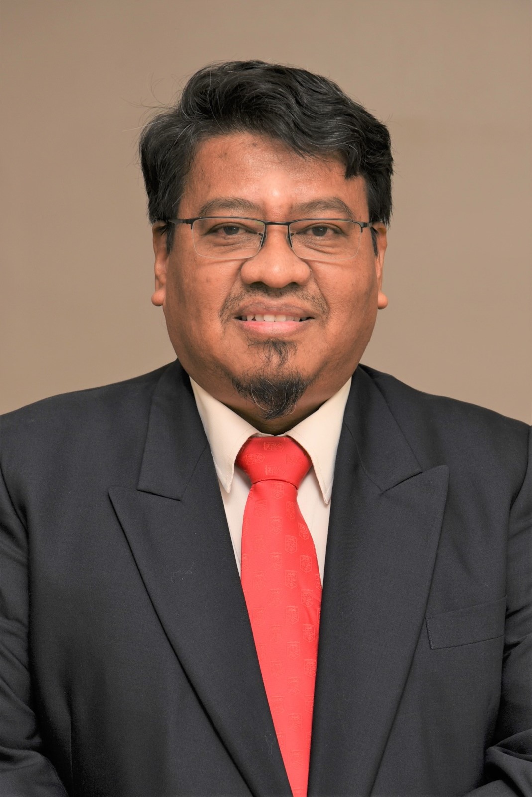 Prof. Dr. Mohd Hasni Bin Ja’afar - Secretariat of Postgraduate Studies