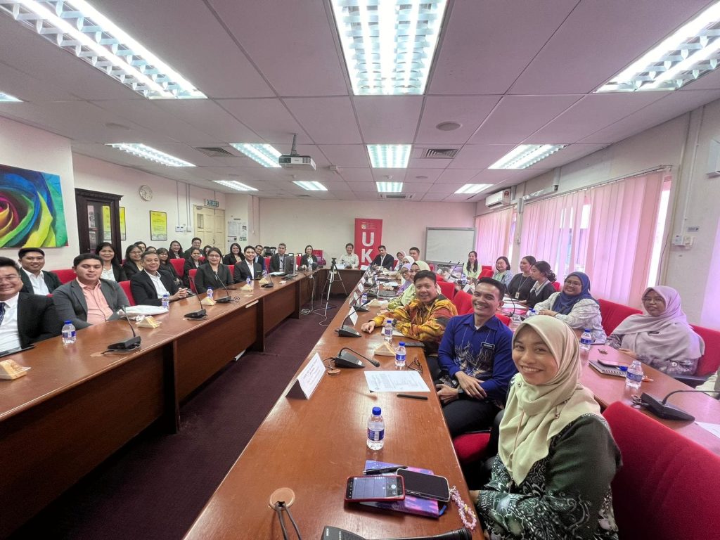 Lawatan Rasmi De La Salle Medical and Health Sciences Institutes ...