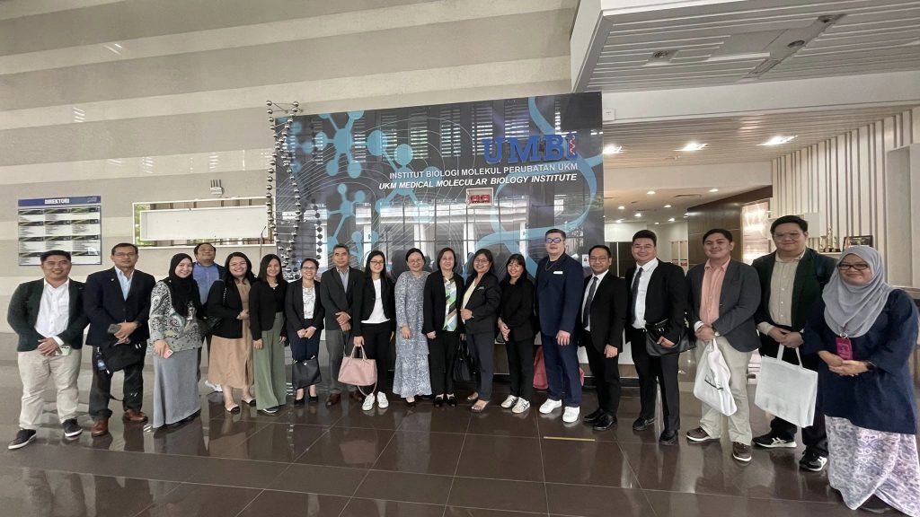 Lawatan Rasmi De La Salle Medical and Health Sciences Institutes ...