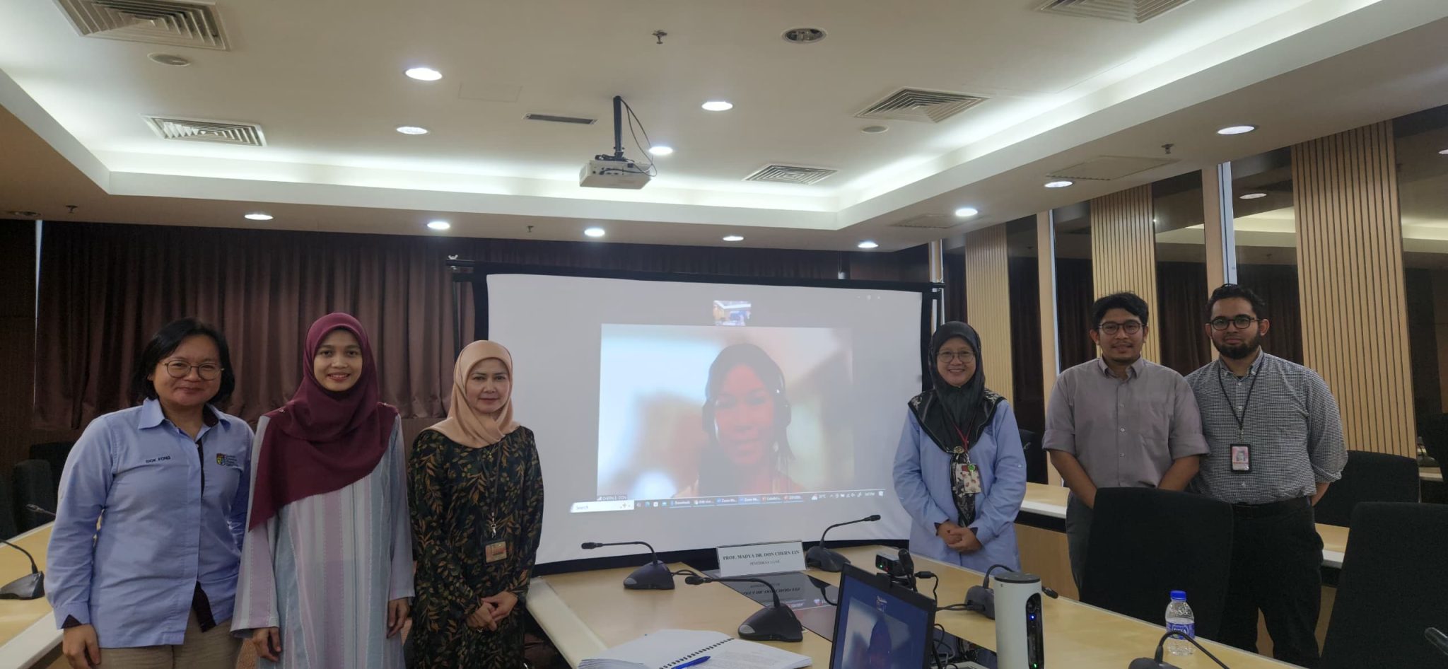 Tahniah Lulus Viva – Nurul Nadia Mohamad Zamberi | UKM Medical ...